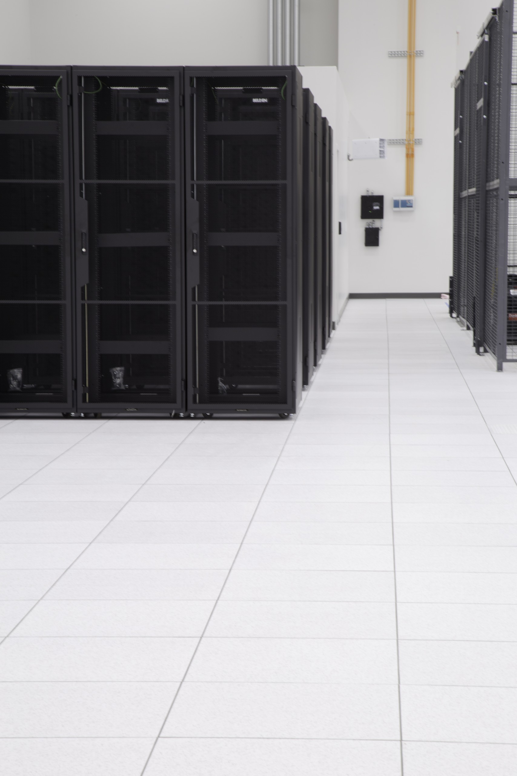 eStruxture Celebrates New Calgary Data Center with Cocktail Reception ...